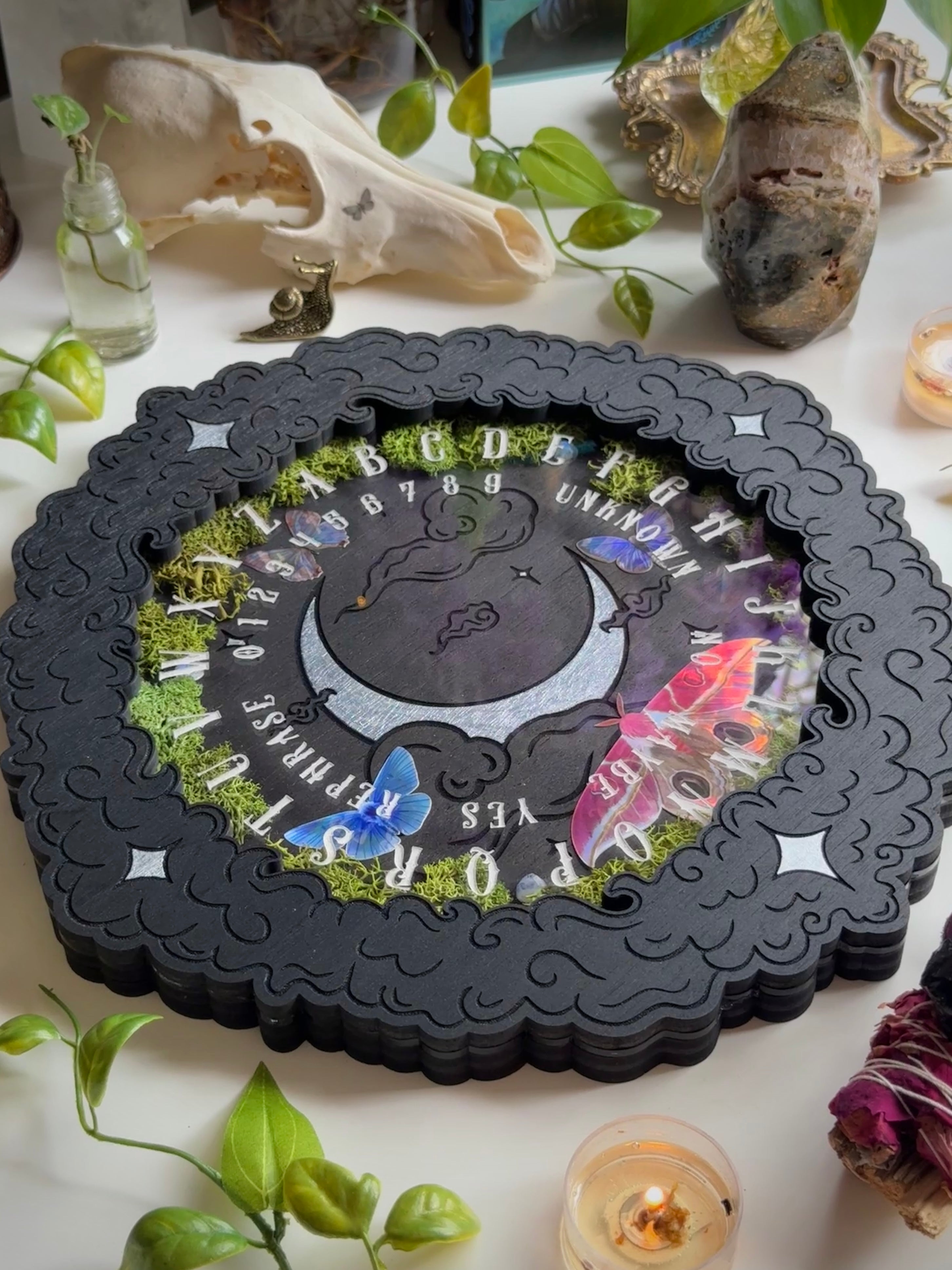 The Veiled Moon Pendulum Board – Rituals of an Oni